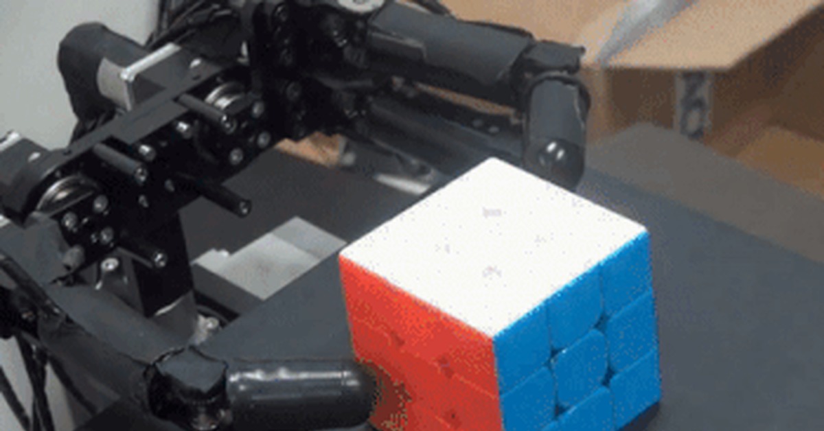Роботы собирают кубик Рубика. | Пикабу