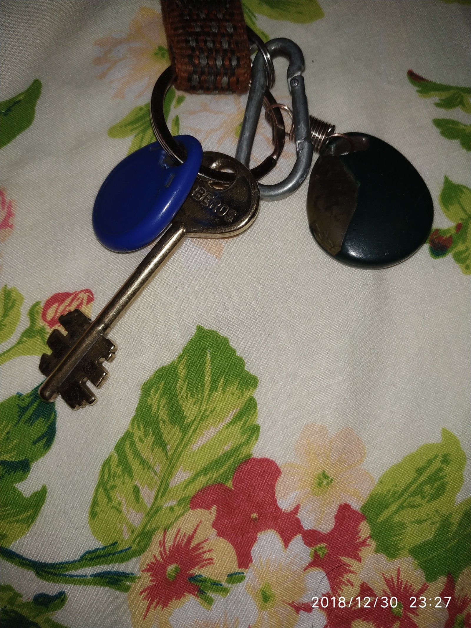 Нашли ключи | Пикабу